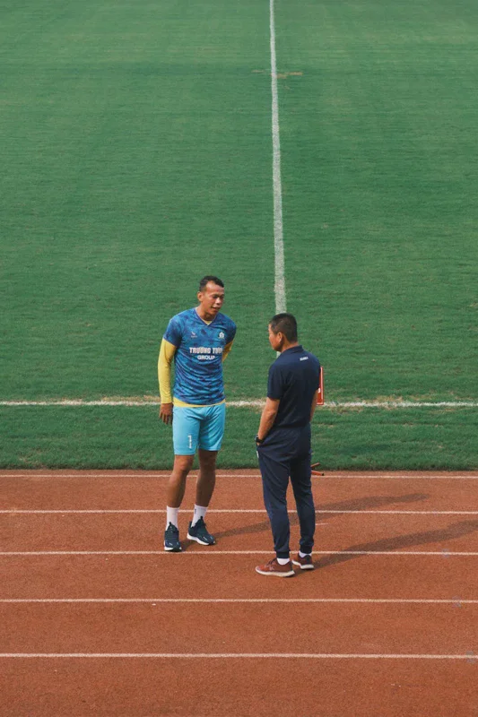 3 Rumor Transfer Mengejutkan Persib Bandung: Thom Haye hingga Layvin ...