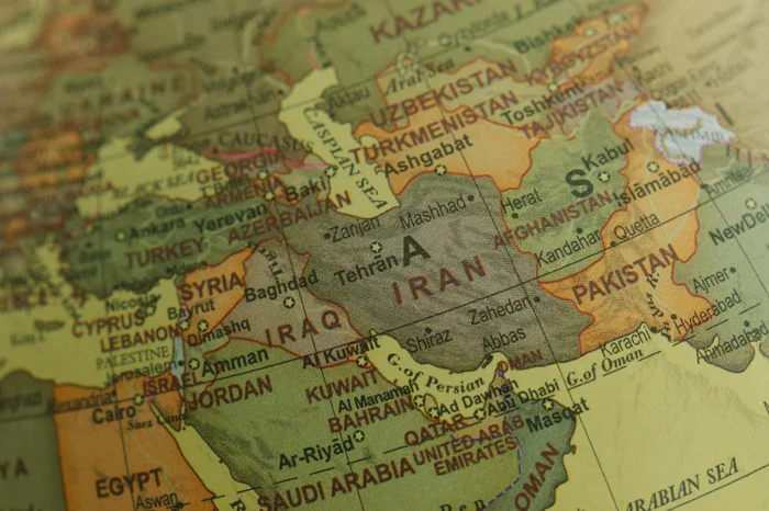 AS Bombardir Pulau Sirik, Iran Balas Merudal Pangkalan Amerika di ...