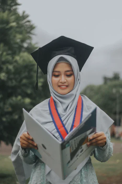 Pendaftaran Beasiswa S1 UGM 2026 Khusus Mahasiswi Dibuka, Cek Syarat ...