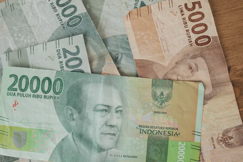 Rupiah Anjlok ke Rp17.857 per USD, Rekor Terlemah Terbaru di 2026 yang ...